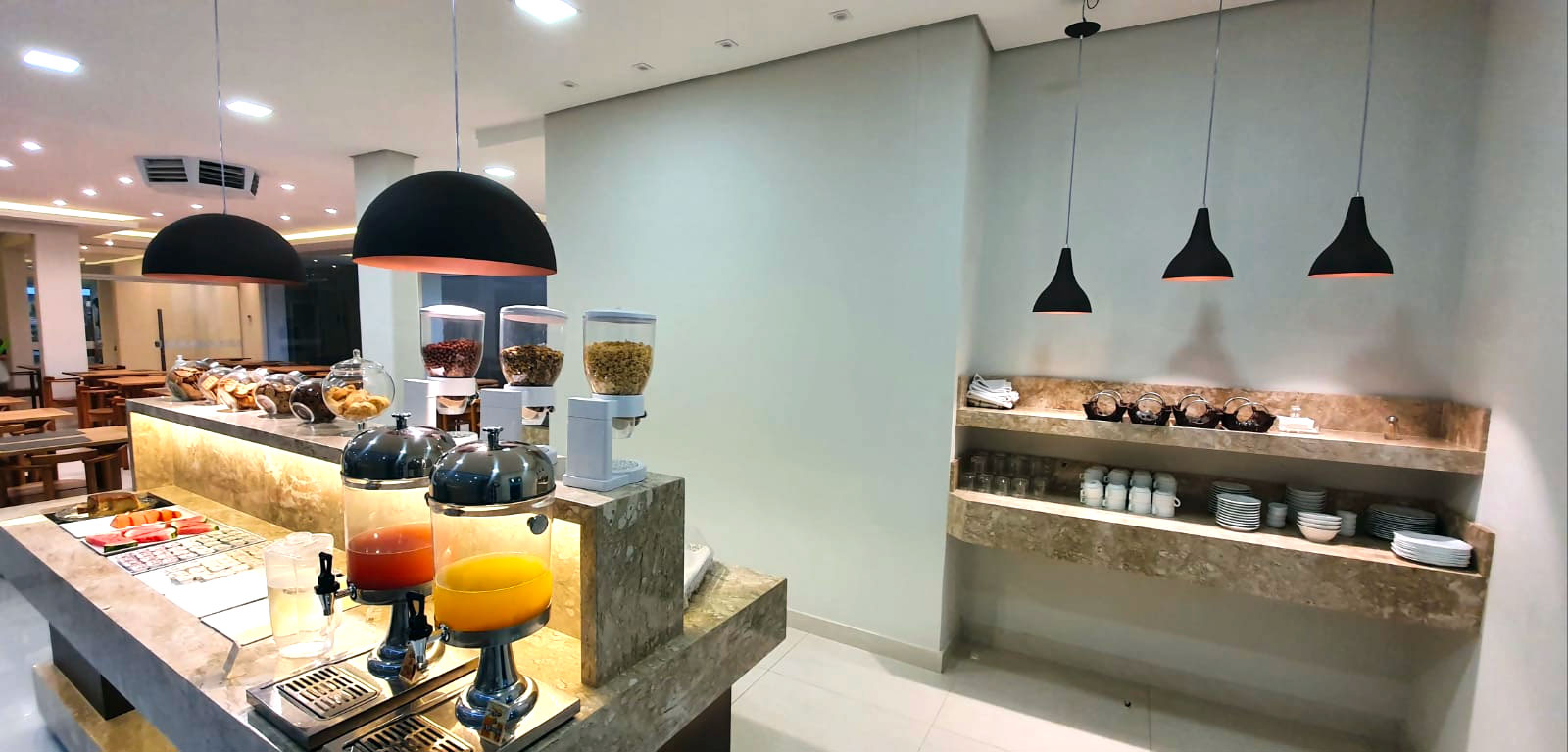 Sala de Café – Hotel Fatti – Maringá / PR